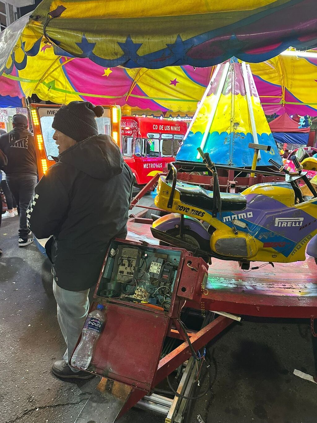 Ferias clandestinas: “30 % de las ganancias y le dejo poner su juego ...