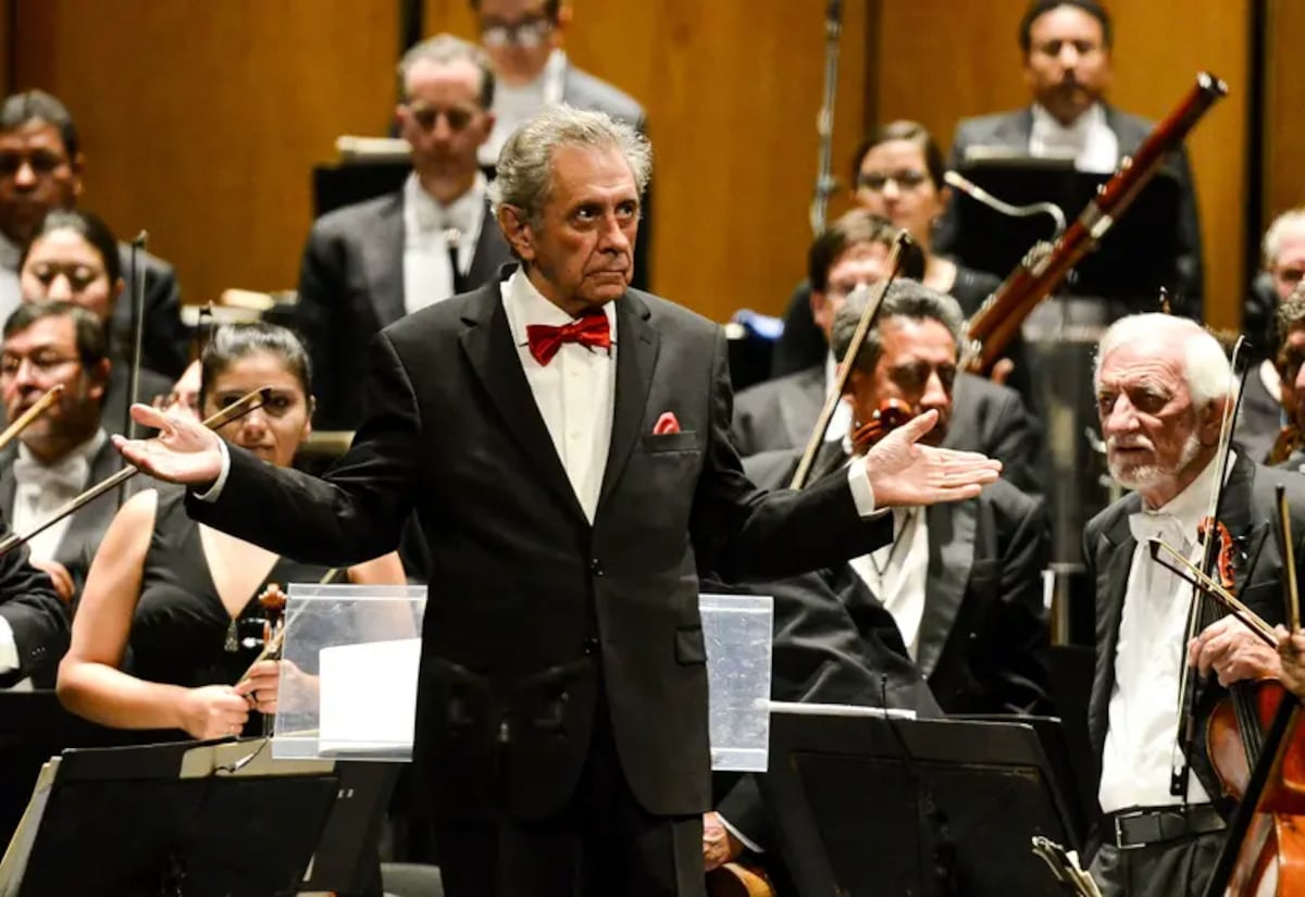 Muere Enrique Bátiz, uno de los más importantes directores de orquesta ...