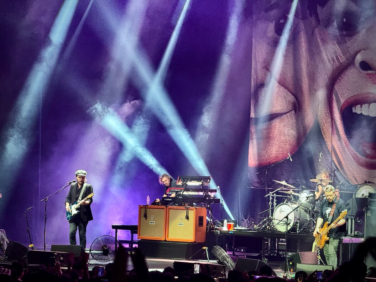 Supergrass celebra 30 años de I Should Coco con un vibrante concierto ...