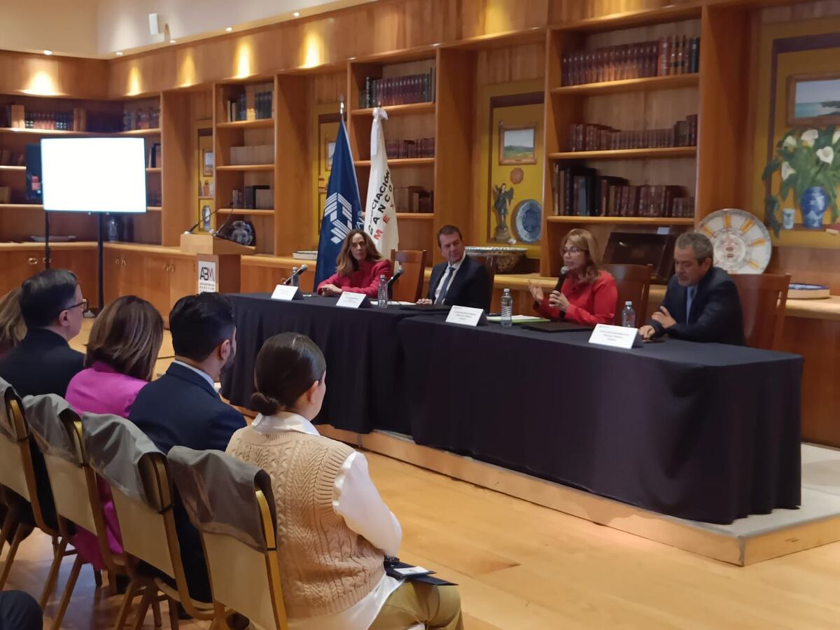 CENEVAL y ABM se unen para Fortalecer Certificación Profesional y ...
