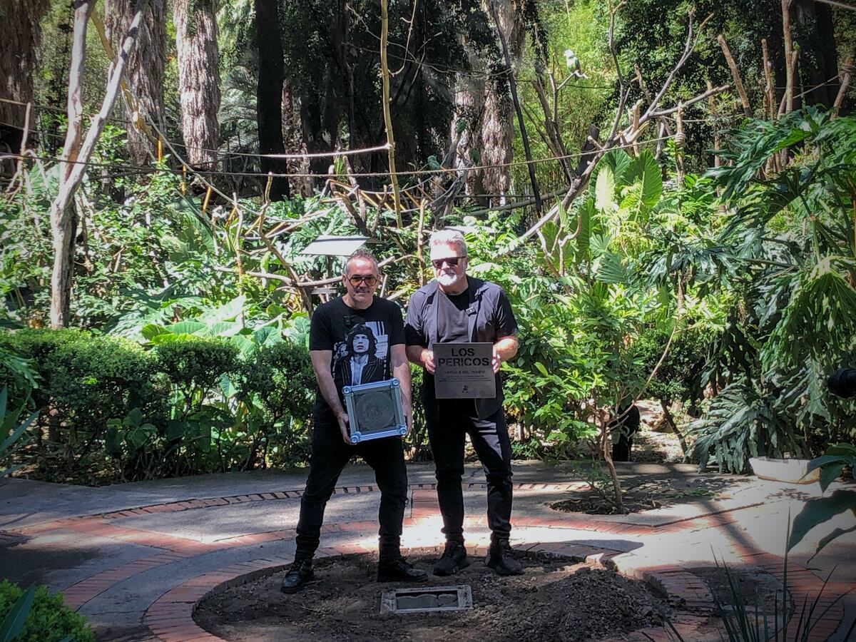 Los Pericos entierran cápsula del tiempo en el Parque Agua Azul de ...