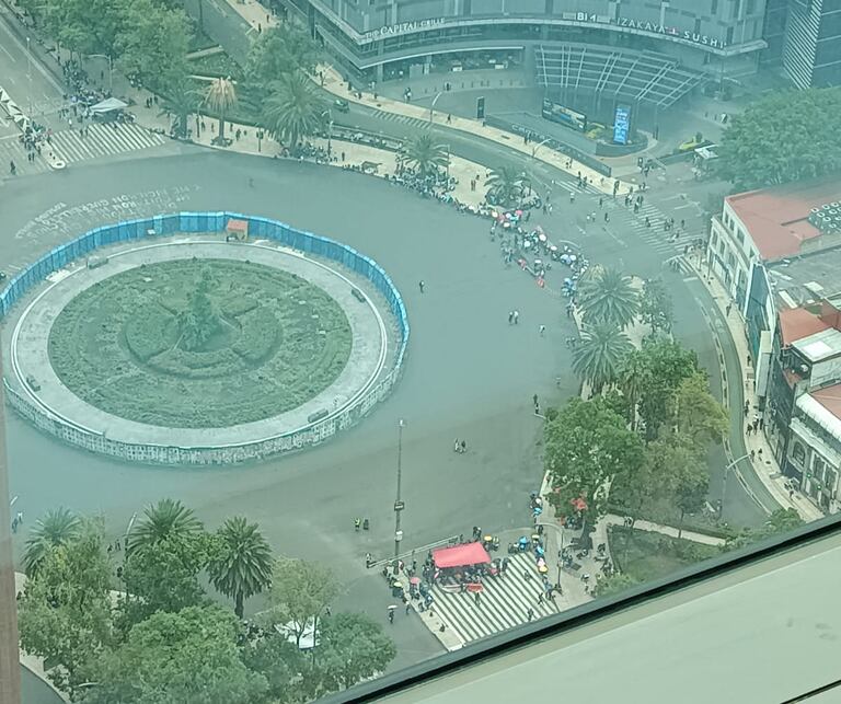 Caos vial en Reforma, Circuito Interior, Glorieta del Ahuehuete por ...